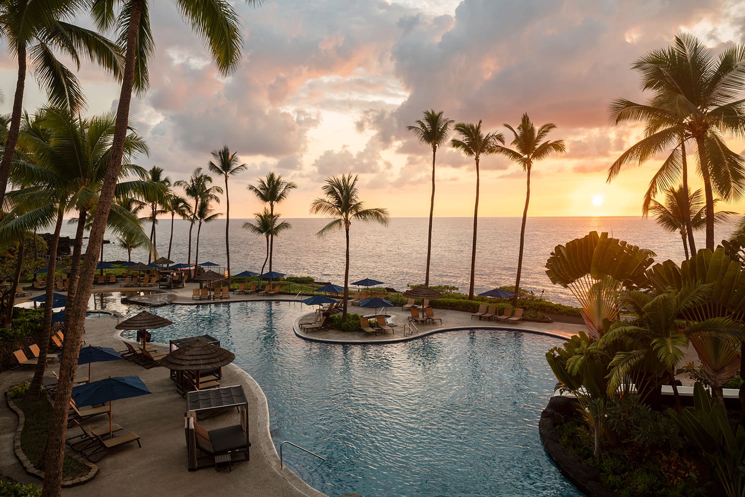 - Travel CourierTravel Courier